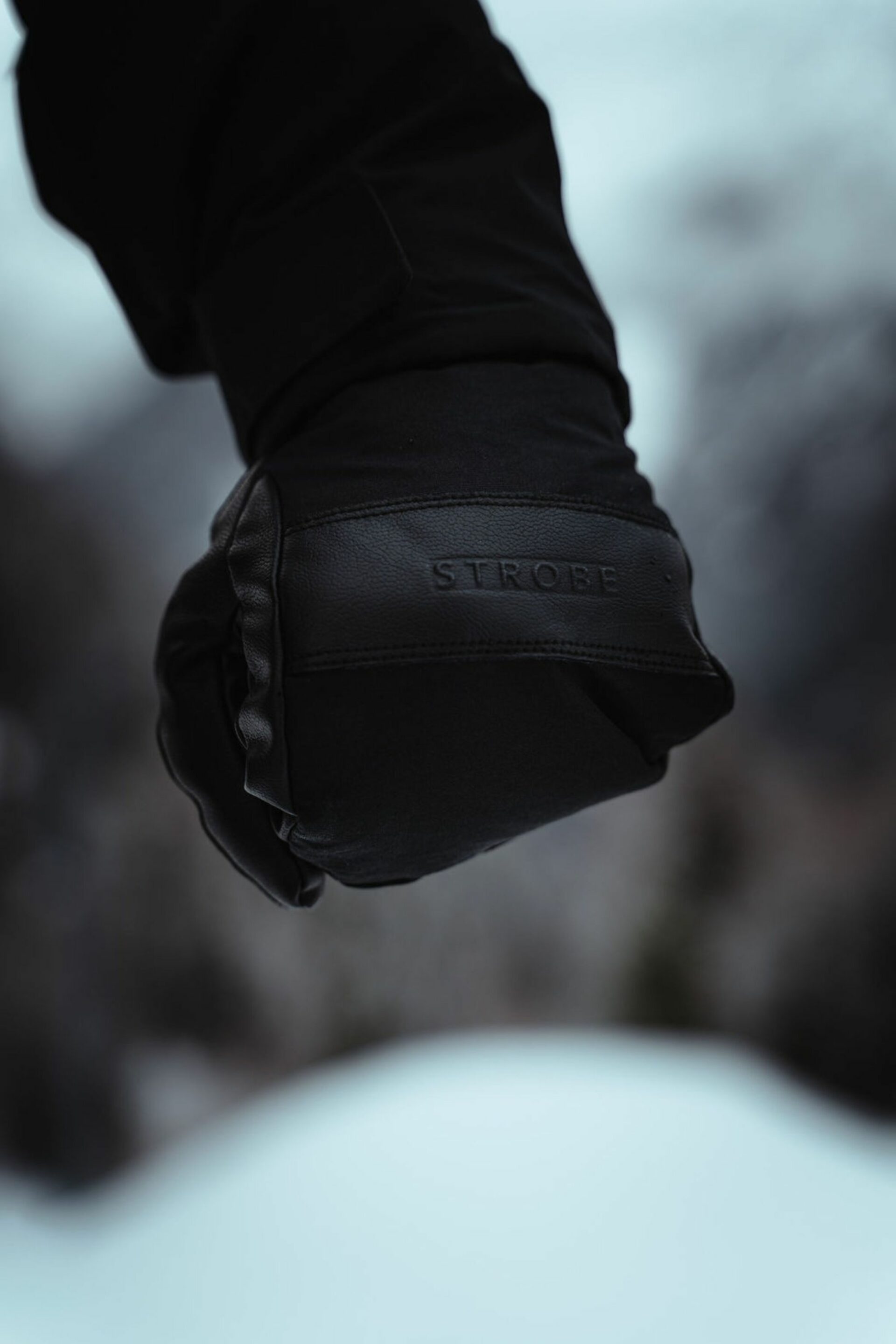 Hiberna Ski Mittens Black - Strobe